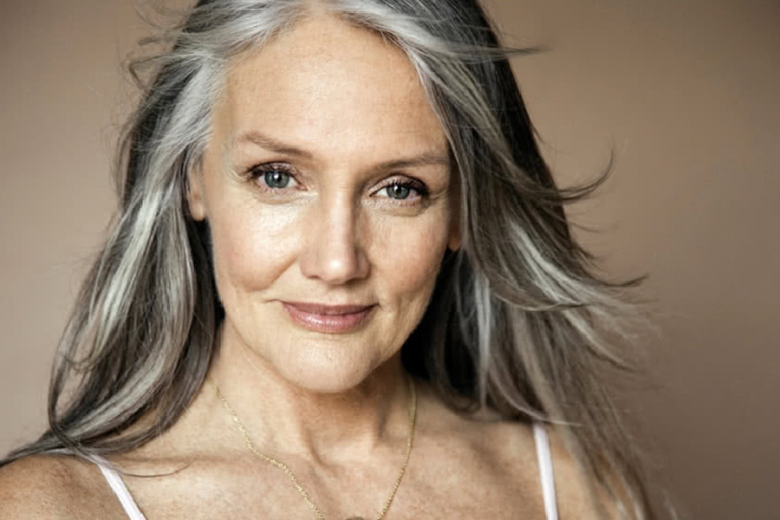 Top Makeup Tips For Baby Boomer Women - SPA+CLINIC