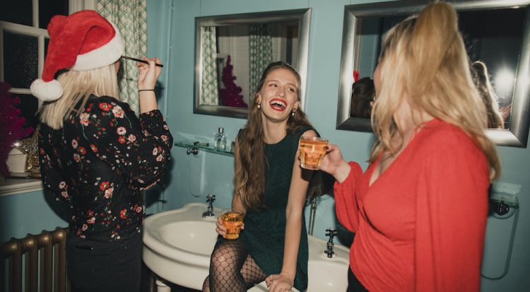 What the Ladies Room Looks Like - SPA+CLINIC